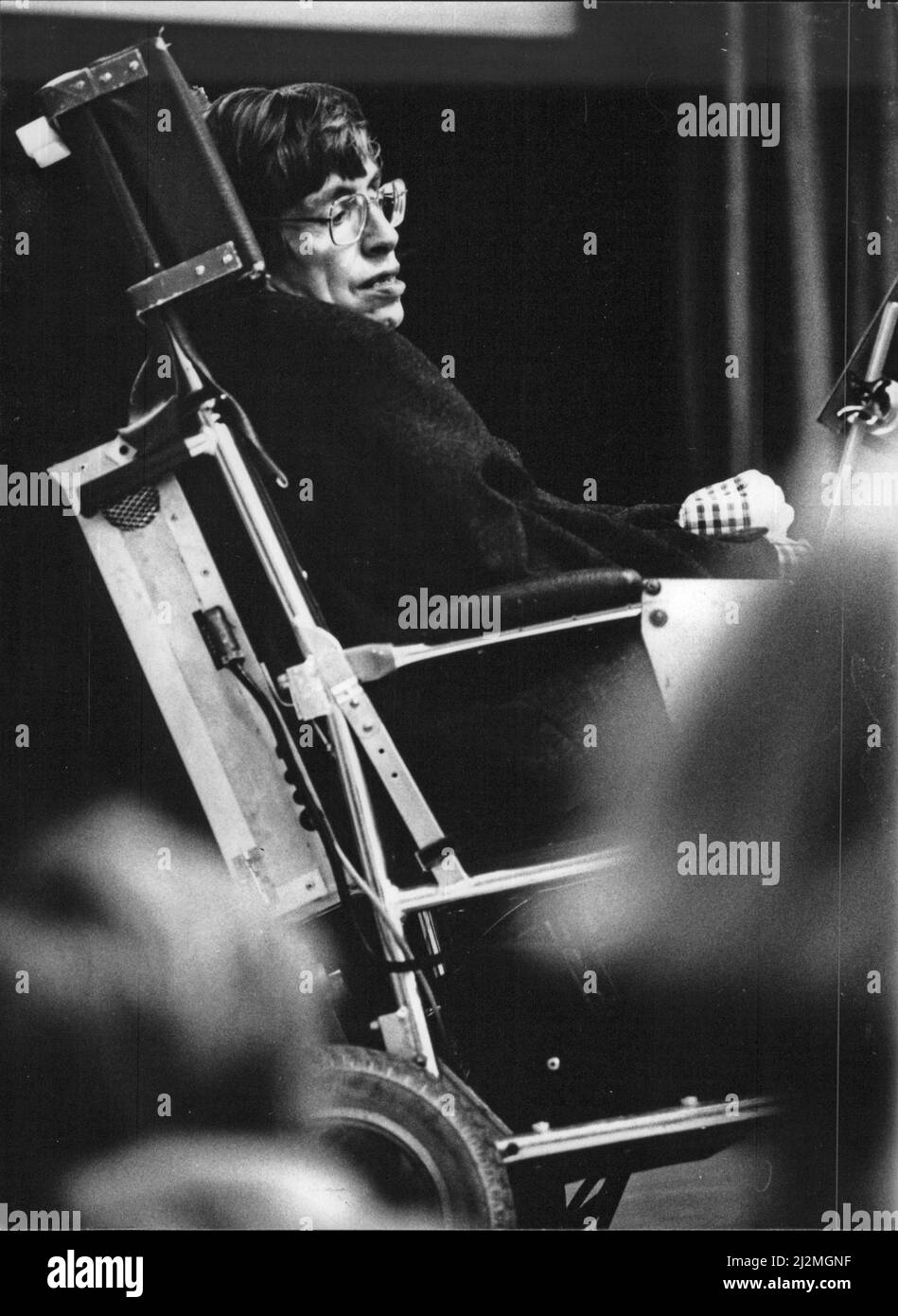 Professor stephen hawking Black and White Stock Photos & Images - Alamy