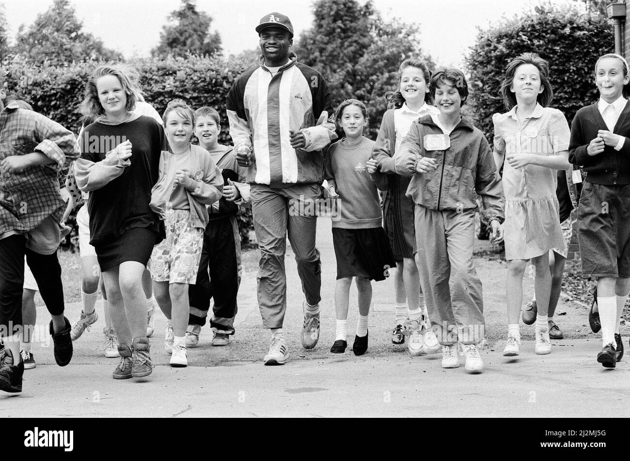 Athlete kriss akabusi hi-res stock photography and images - Alamy