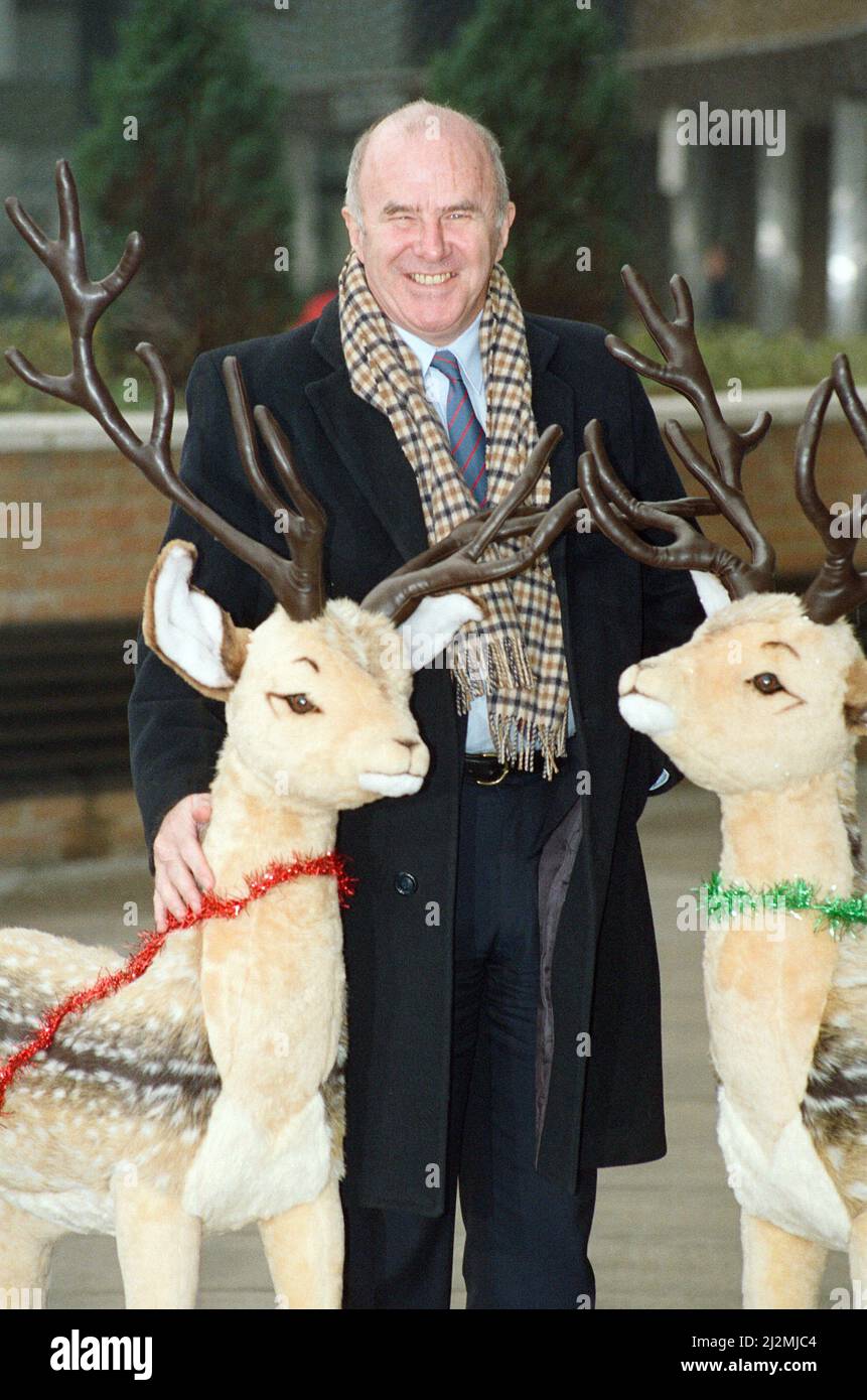 Clive james television hi-res stock photography and images - Alamy