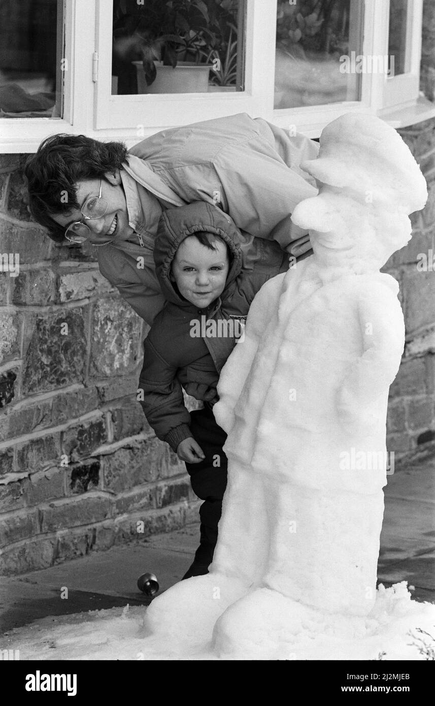 It¿ Postman Pat... Mrs Christine Dixon and two year-old Tristan with ...