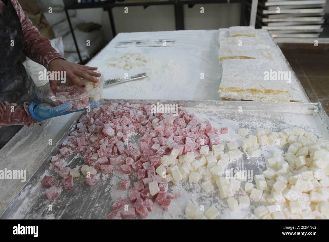 Iraqi turkish dessert hi-res stock photography and images - Alamy