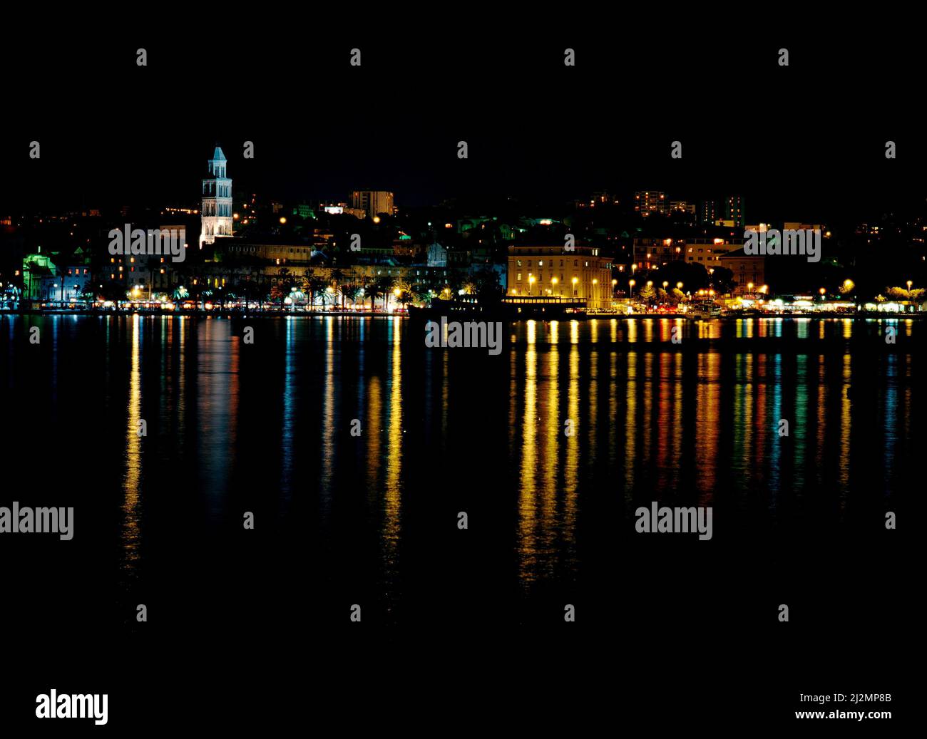 Split cities hi-res stock photography and images - Alamy