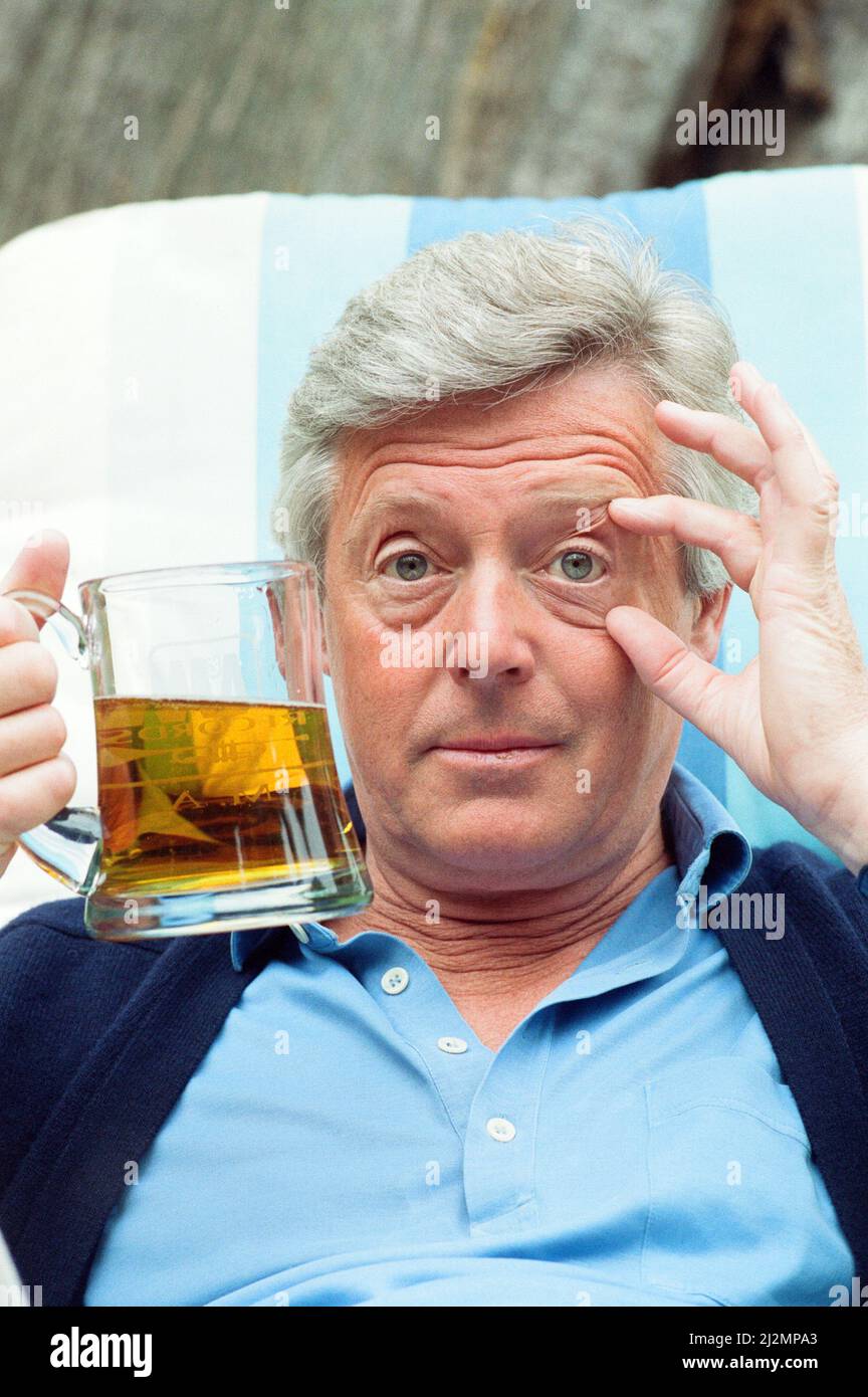 Television personality Michael Aspel. 29th May 1990 Stock Photo - Alamy