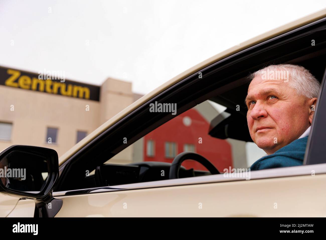 Berlin, Germany. 01st Apr, 2022. Leszek Nadolski, cab driver and ...