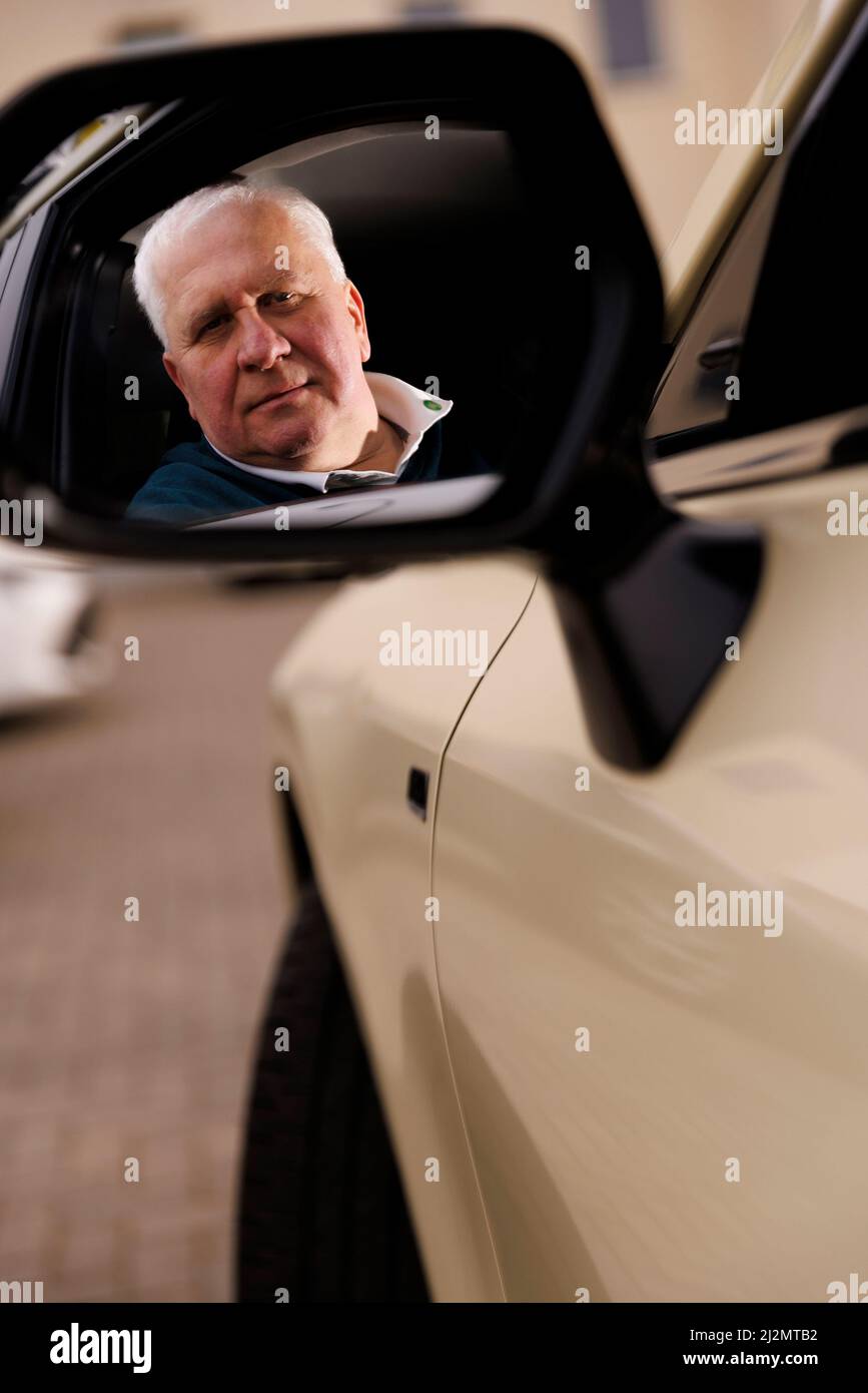 Berlin, Germany. 01st Apr, 2022. Leszek Nadolski, cab driver and ...