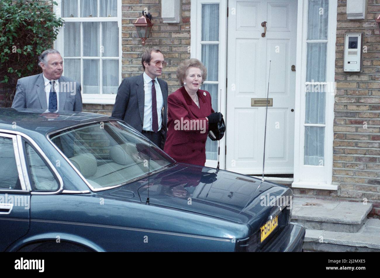 Margaret Thatcher pictured at her new home in Dulwich. 28th November ...