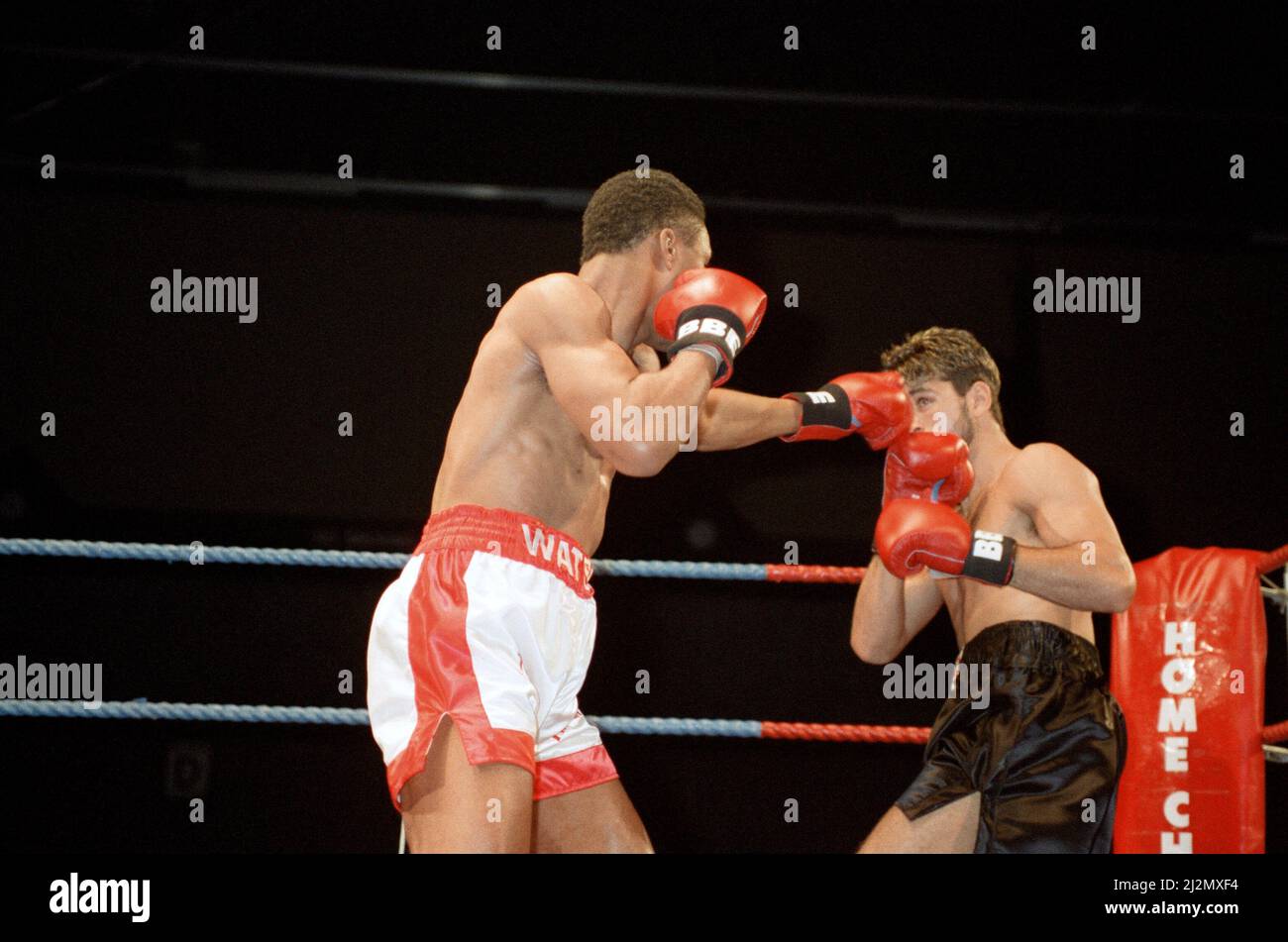 Michael Watson vs Craig Trotter for the Commonwealth middleweight title ...