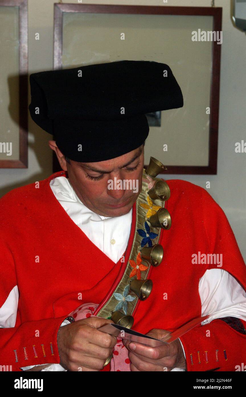 Mamoiada, Sardinia. Mammuthones traditional carnival Stock Photo - Alamy