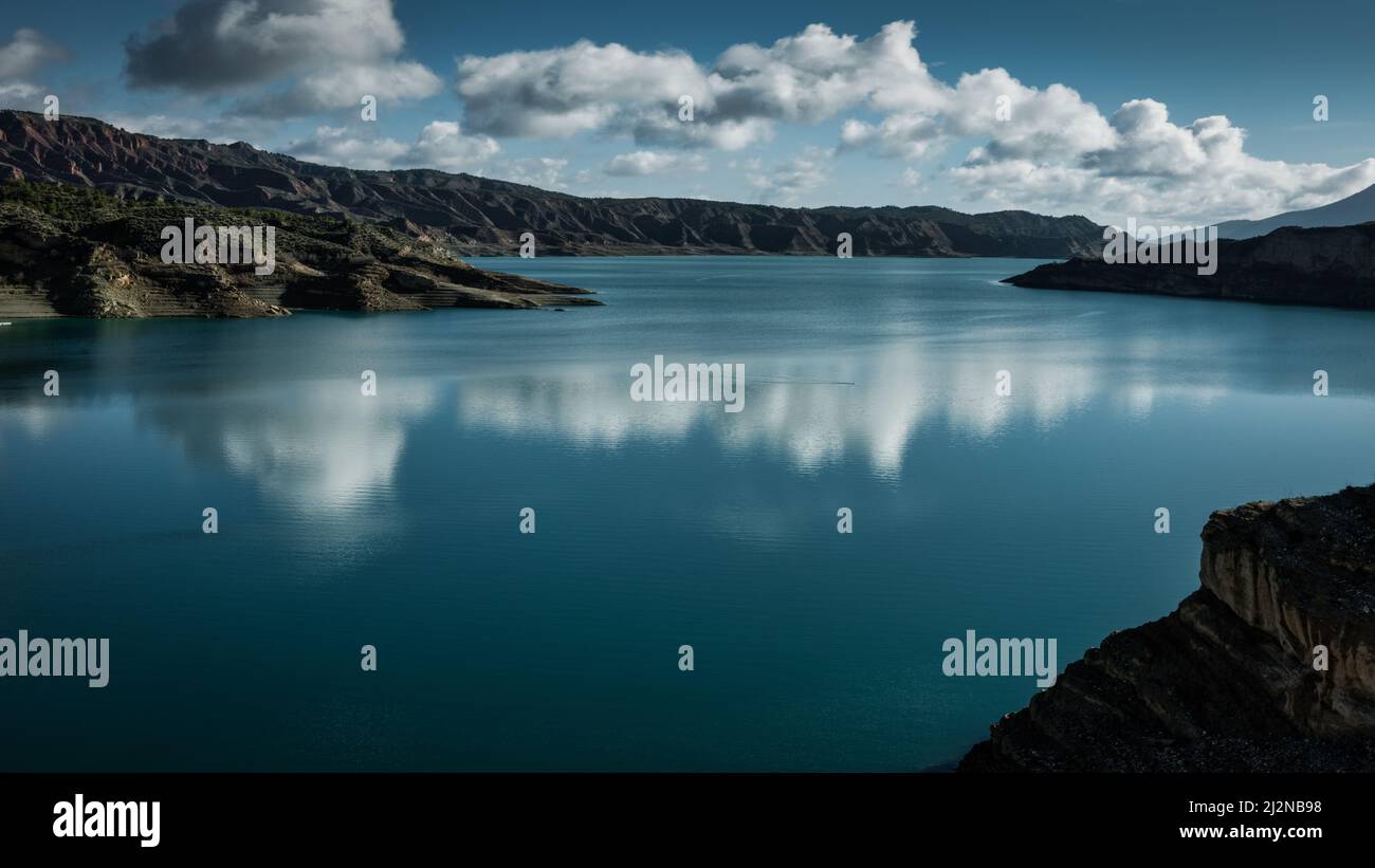 Negratin reservoir hi-res stock photography and images - Alamy