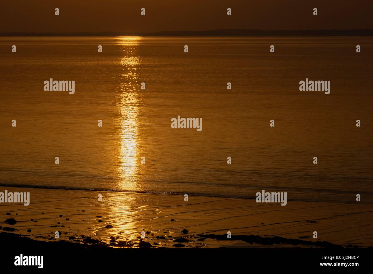 Sunset over the Bristol channel Stock Photo - Alamy