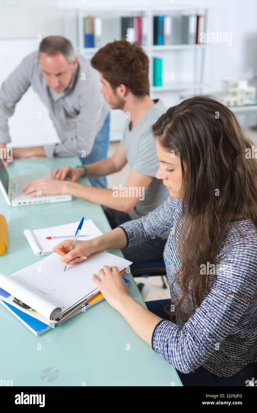 Students video presentation hi-res stock photography and images - Alamy