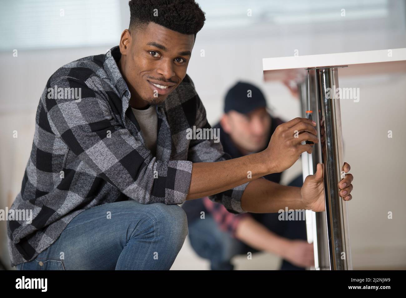 Crouching legs hi-res stock photography and images - Alamy