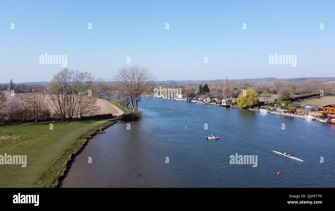 Bourne end aerial hi-res stock photography and images - Alamy