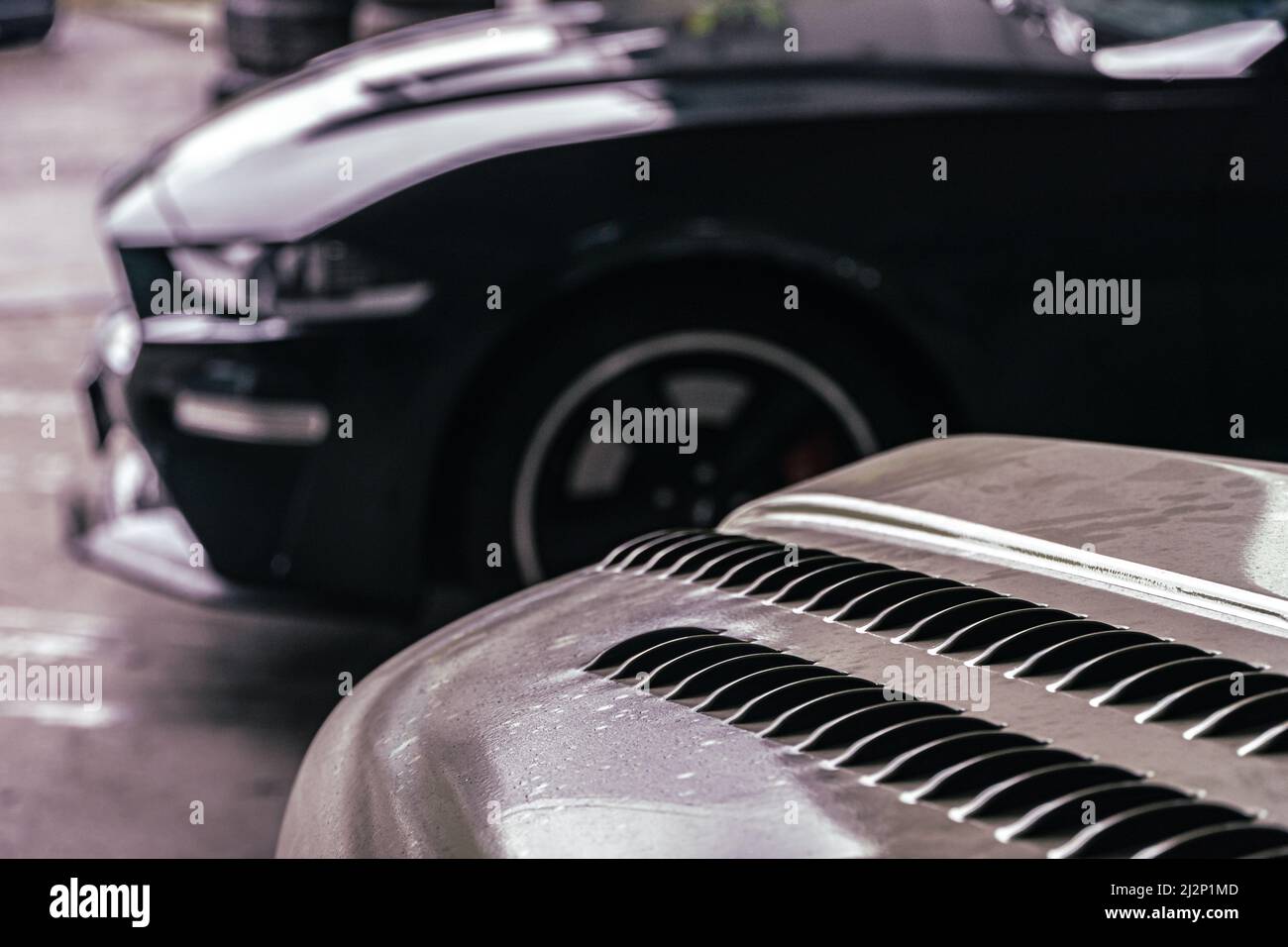 fixing your car at the garage by a mechanic Stock Photo - Alamy