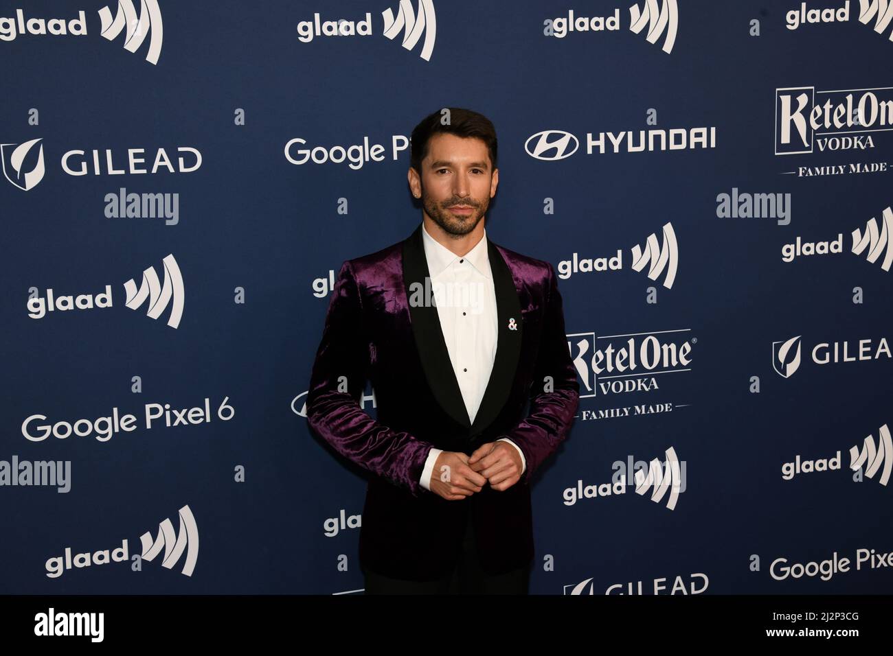 Ian Paget arrives at the 33rd Annual GLAAD Media Awards at the Beverly ...