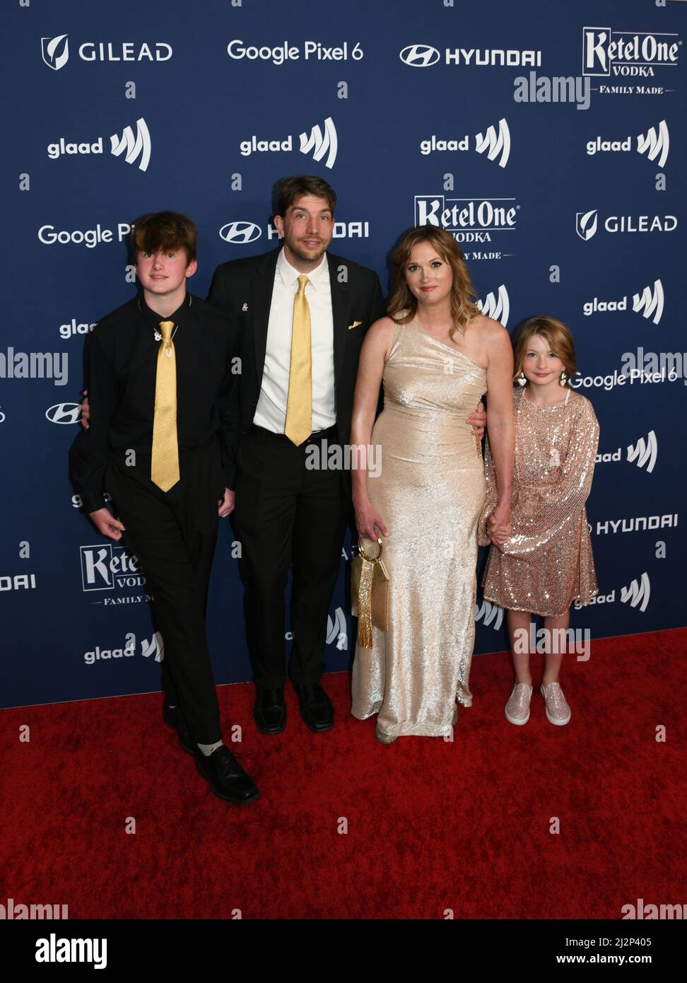 Los Angeles, USA. 02nd Apr, 2022. Max. Adam, Amber & Lulu Briggle ...