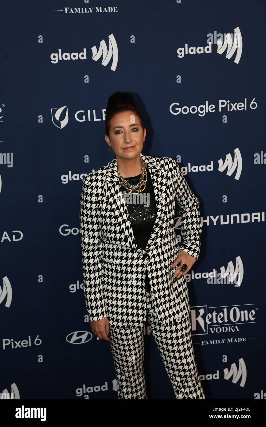 Lisa Donato arrives at the 33rd Annual GLAAD Media Awards at the ...