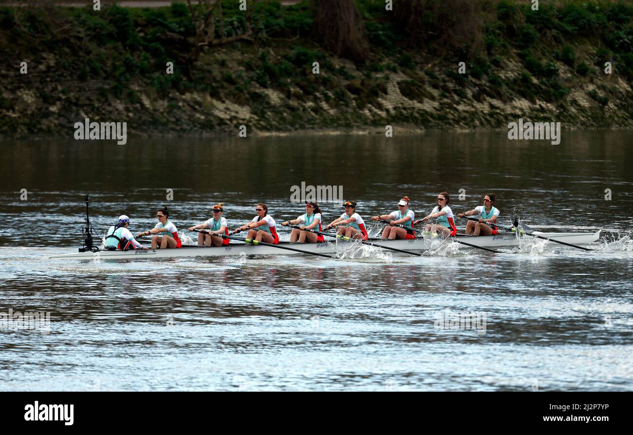London boat race 2022 hi-res stock photography and images - Alamy