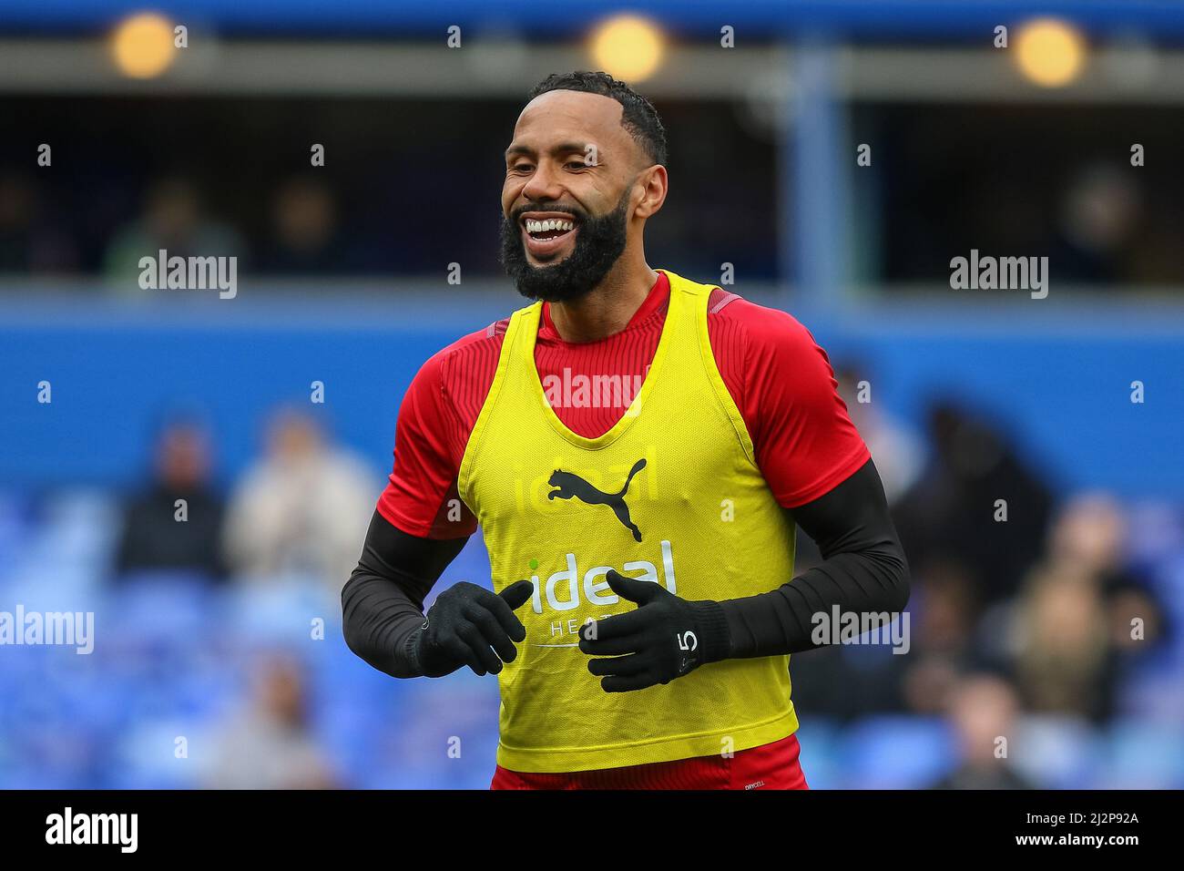 Kyle Bartley #5 of West Bromwich Albion during the warm up Stock Photo ...