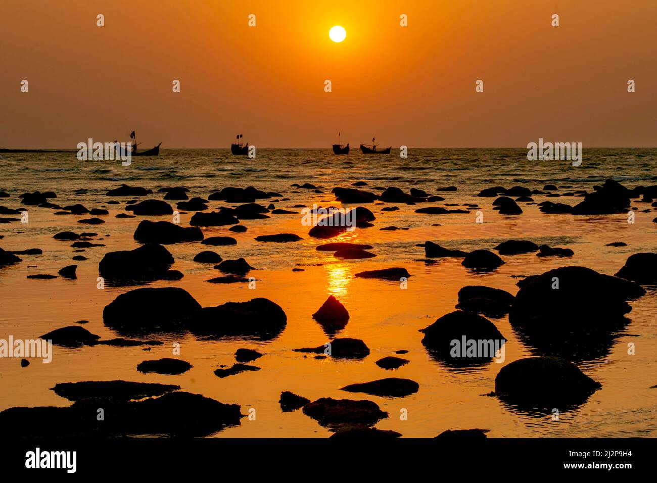 Beautiful natural image hi-res stock photography and images - Alamy