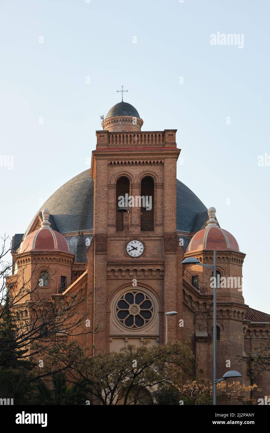 Romanesque revival architecture hi-res stock photography and images - Alamy