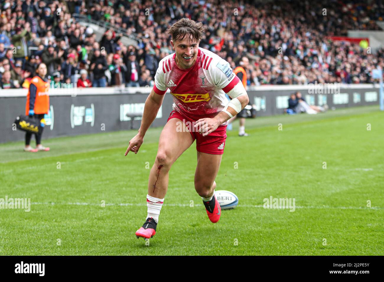 Harlequins' Cadan Murley scores a try during the Gallagher Premiership ...