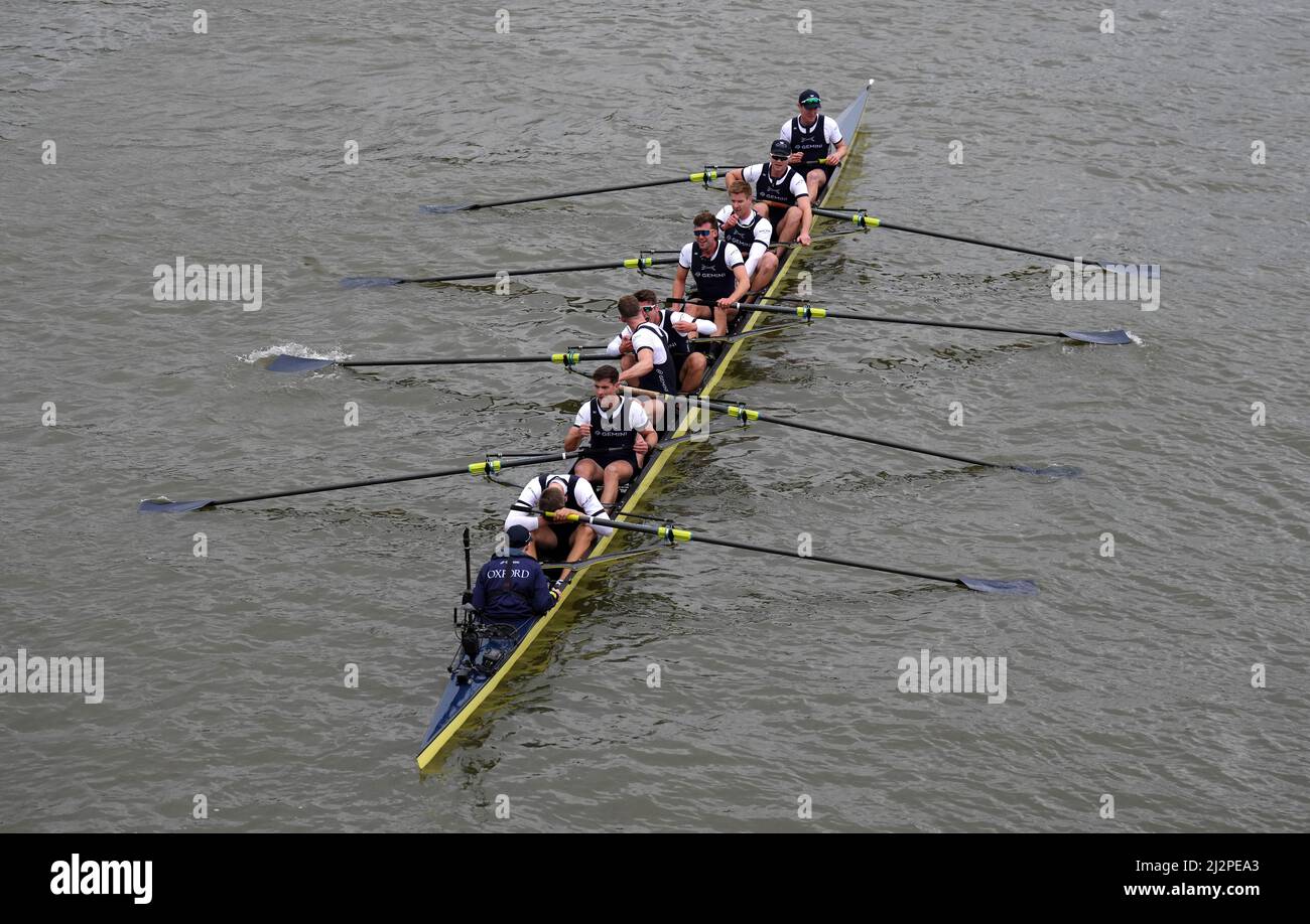 The Oxford Men's boat team celebrate victory in the 167th Men's Boat ...