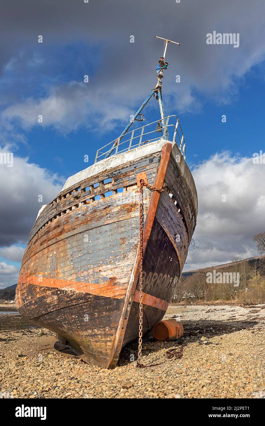 FORT WILLIAM SCOTLAND LOCH EIL CAOL BEACH AND THE WRECK OF OLD BOAT ...