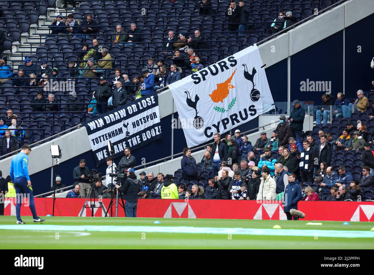 Tottenham hotspur fans banner hi-res stock photography and images - Alamy