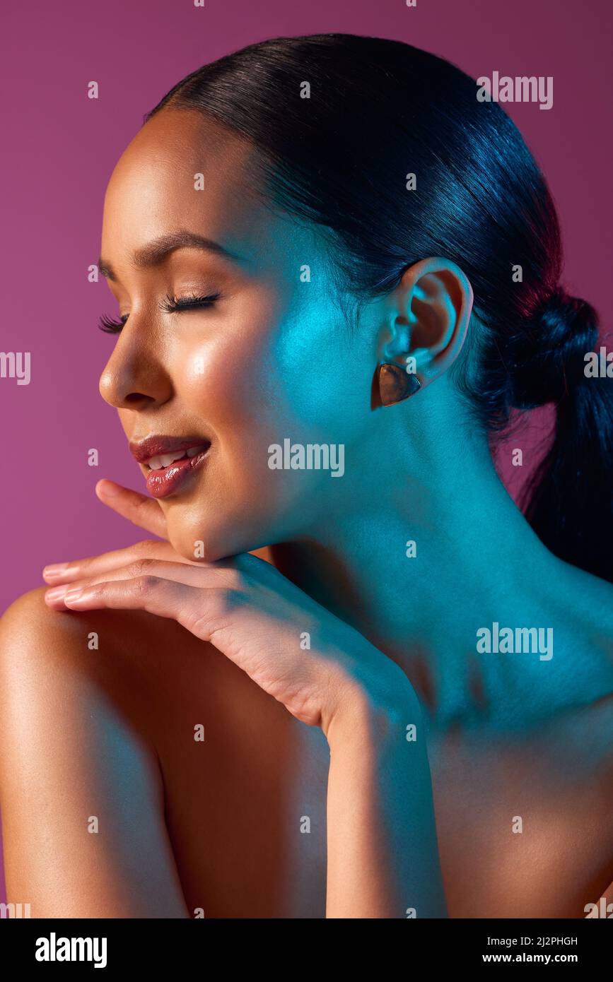 Profiling background hi-res stock photography and images - Alamy