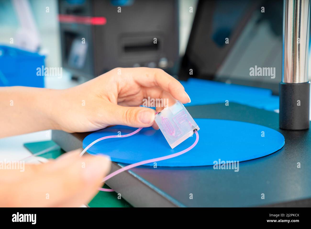 Lab on a chip devices hi-res stock photography and images - Alamy