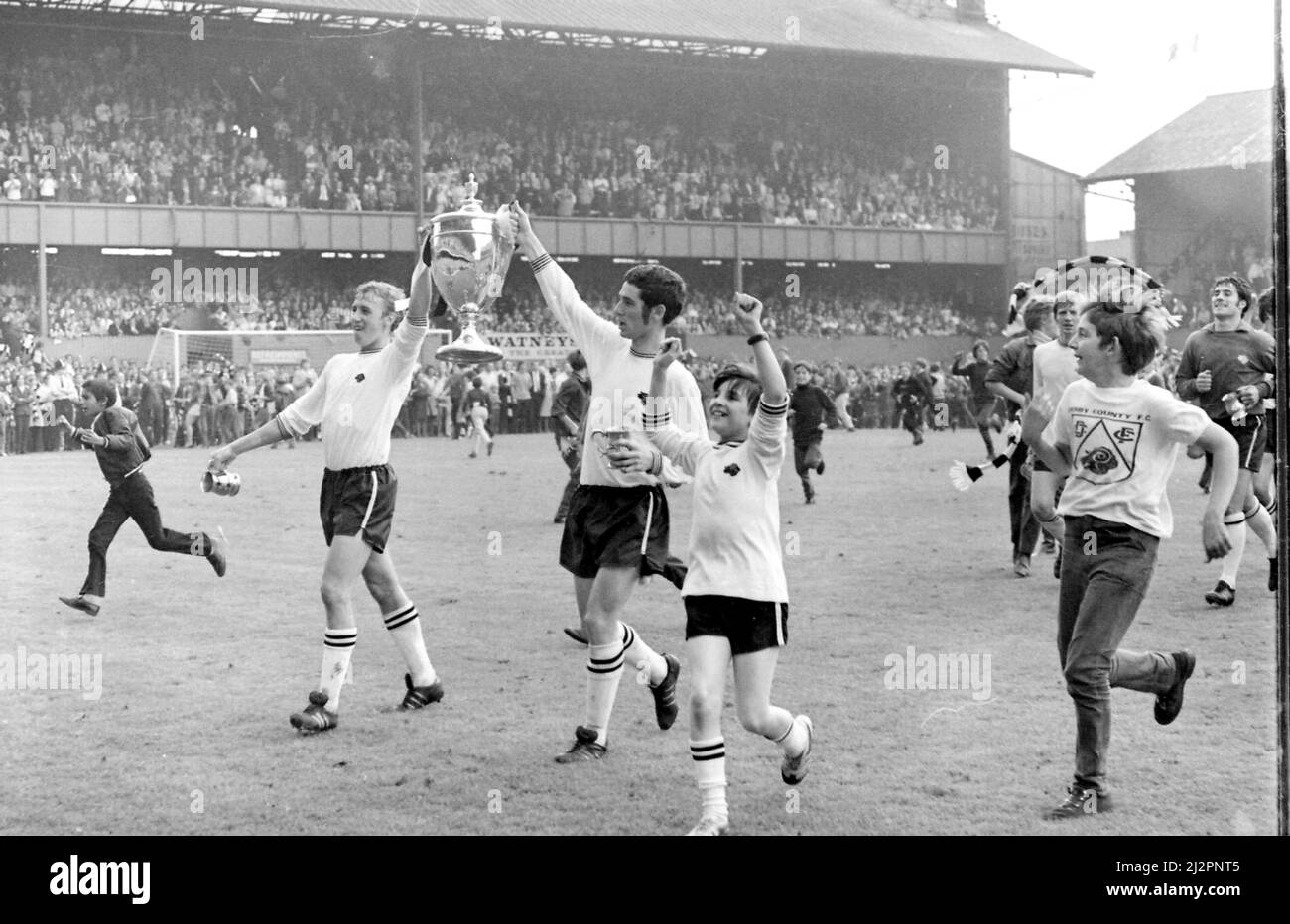 Derby County v Manchester United, Watney Cup Final, 1970 Stock Photo ...