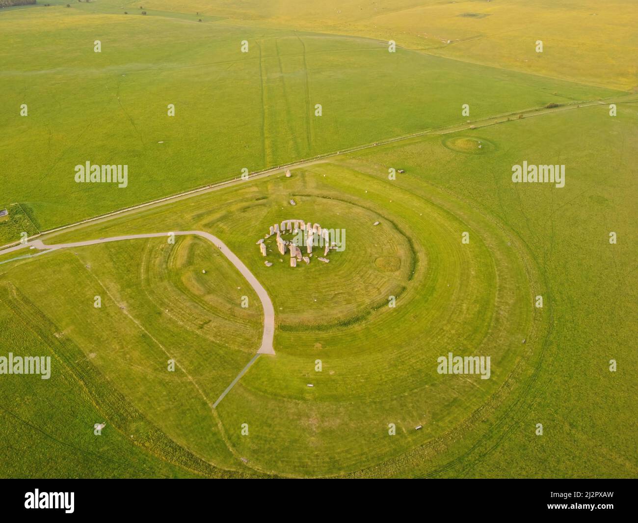 Aerial view stonehenge hi-res stock photography and images - Alamy