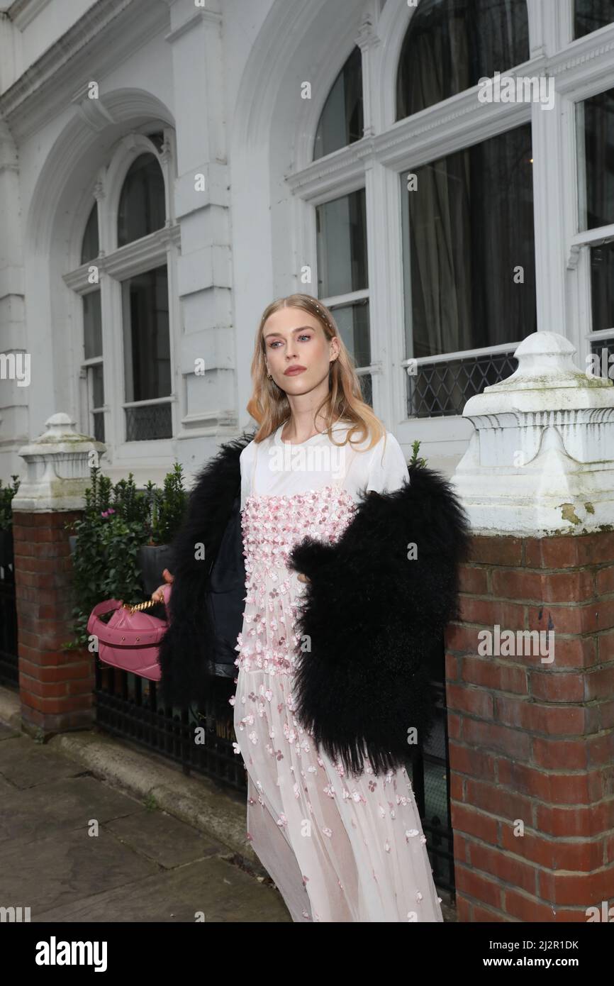 Lady mary charteris london fashion hi-res stock photography and images ...