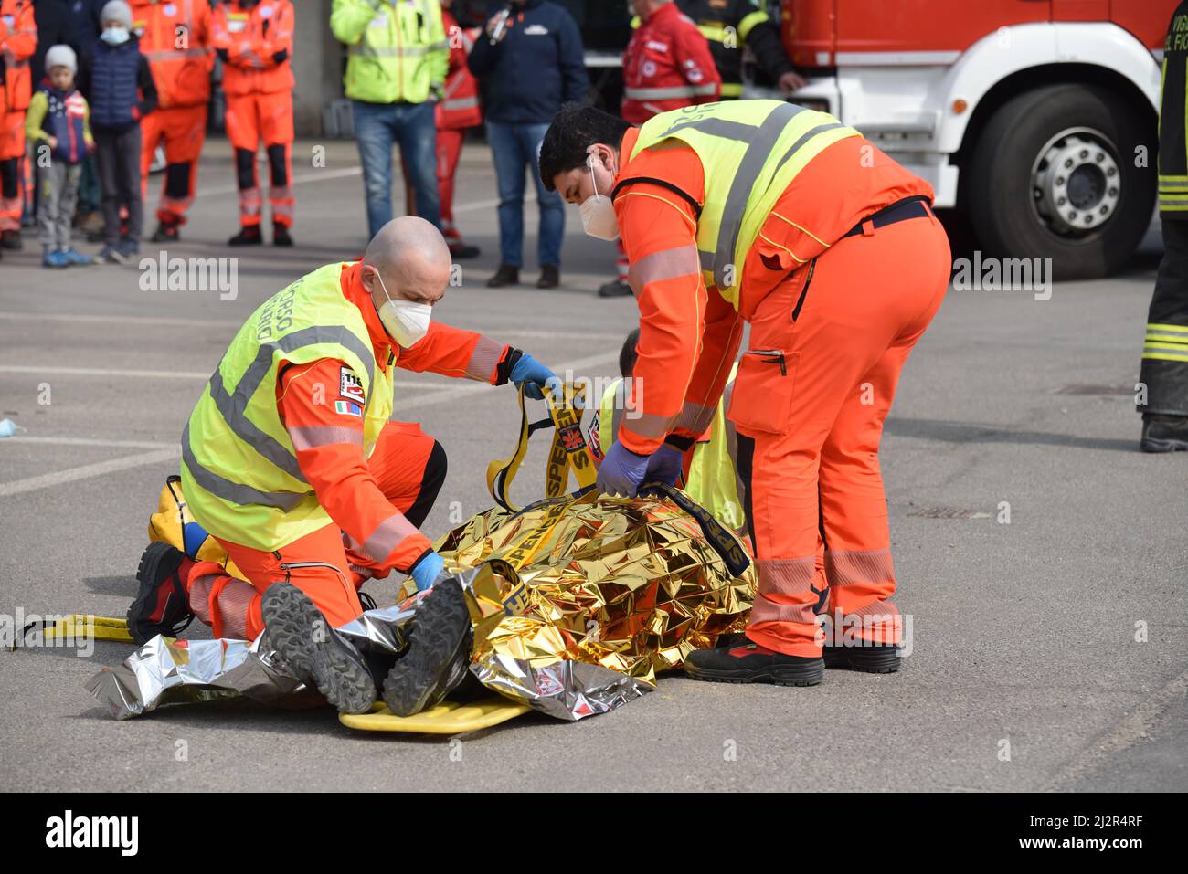 As to rescue injured and traumatized people Stock Photo - Alamy