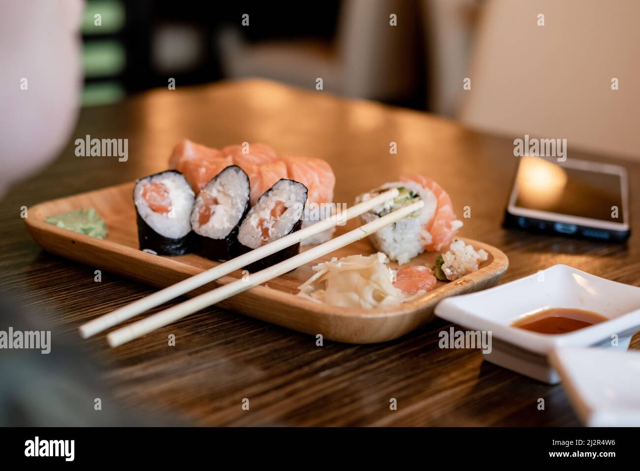 Shake table japan hi-res stock photography and images - Alamy