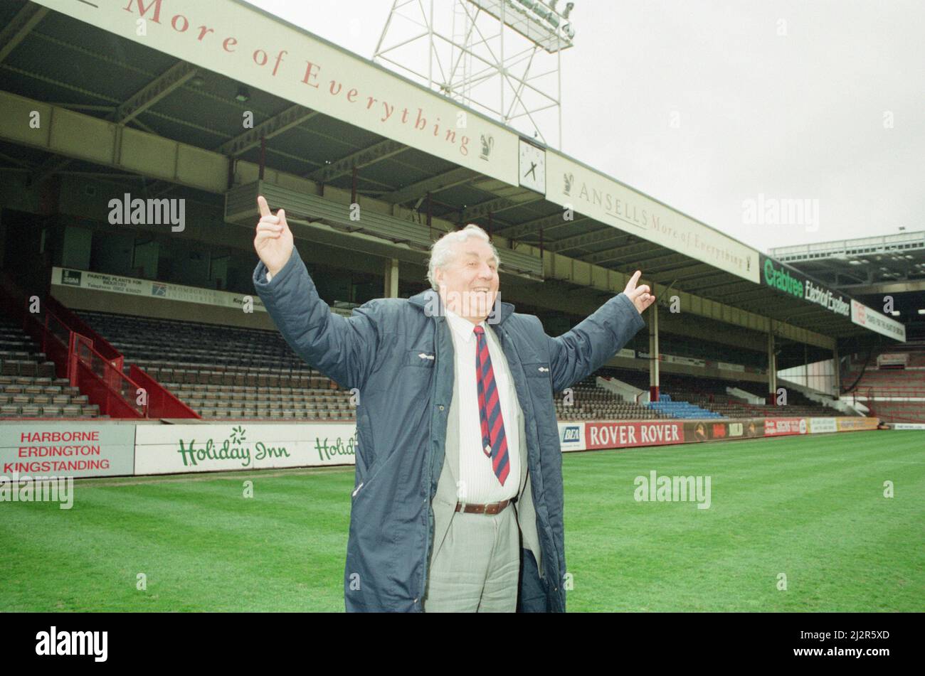 Doug Ellis, Chairman Aston Villa Football Club, news press conference ...