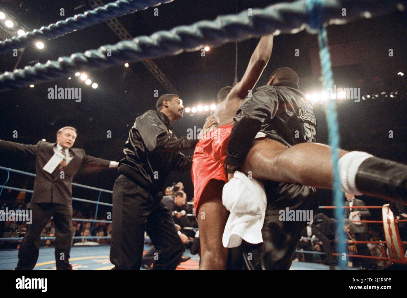 Lennox Lewis vs Donovan “Razor” Ruddock.Lewis retained his British and ...