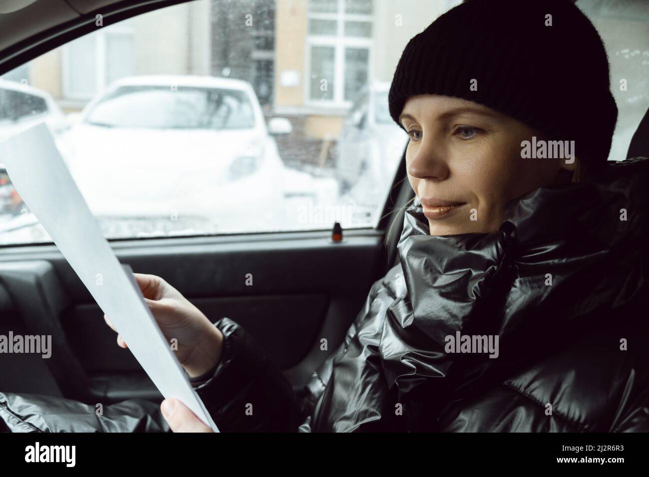 Choosing documents hi-res stock photography and images - Alamy