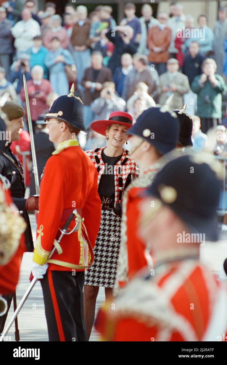 Princess diana october 1992 hi-res stock photography and images - Alamy