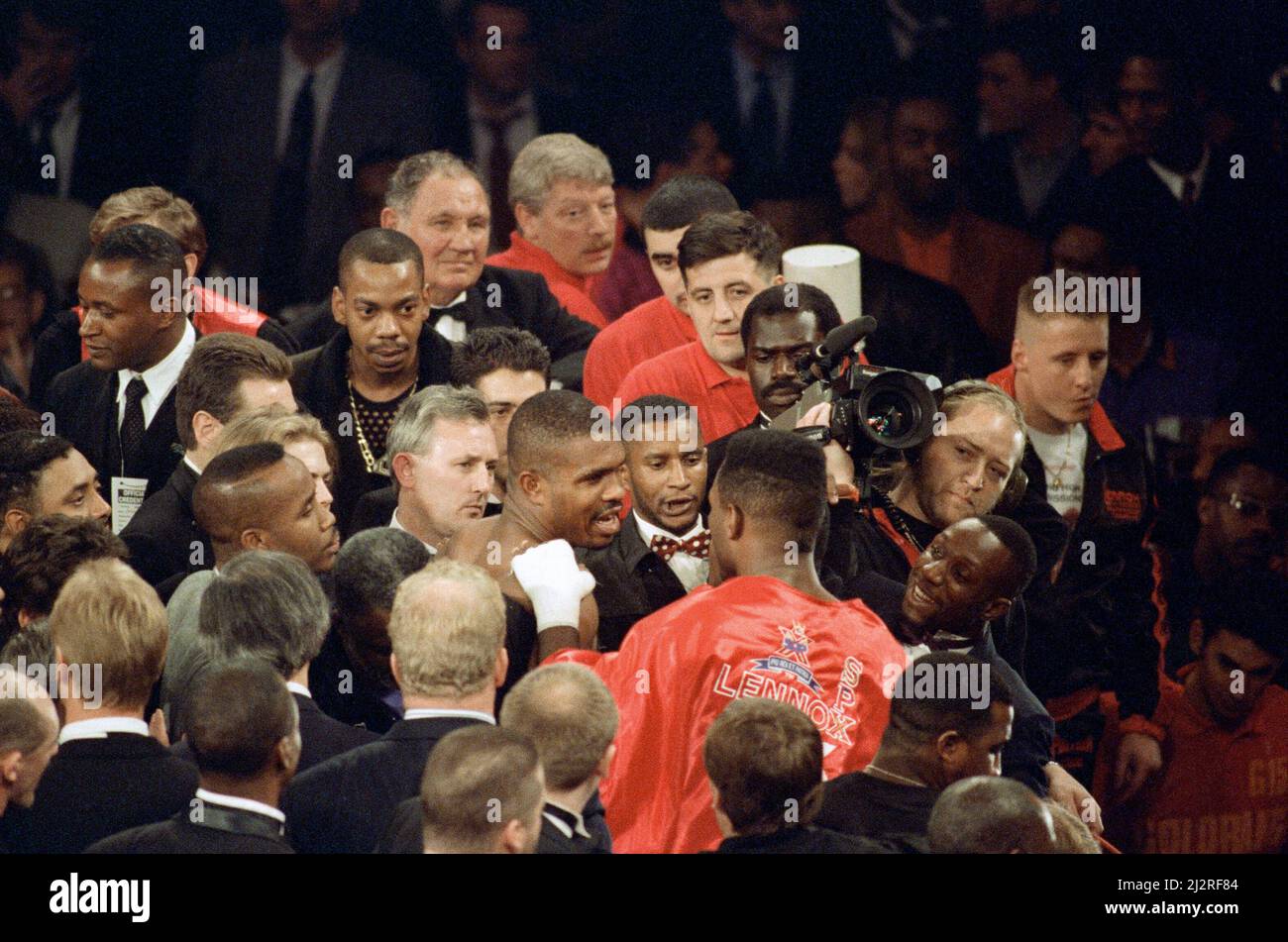 Lennox lewis donovan ruddock hi-res stock photography and images - Alamy