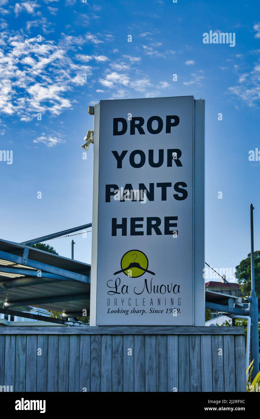Dry cleaning sign hi-res stock photography and images - Alamy