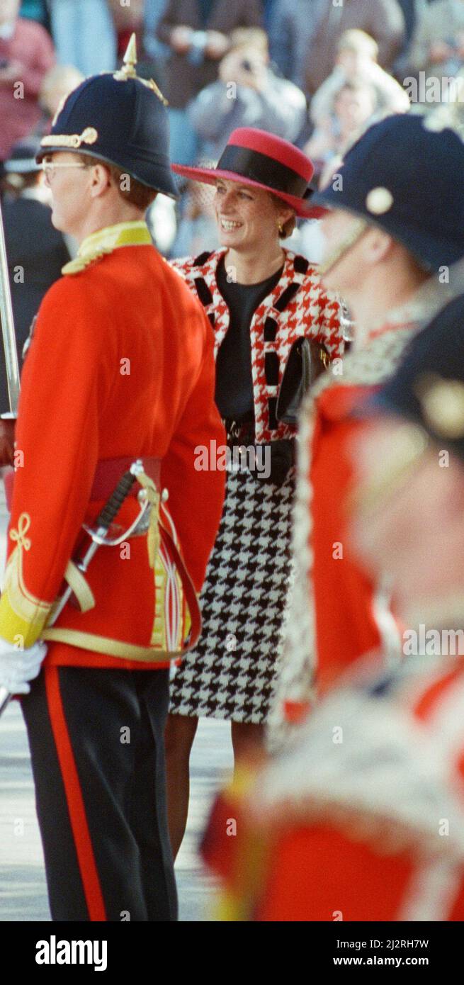 Princess diana october 1992 hi-res stock photography and images - Alamy