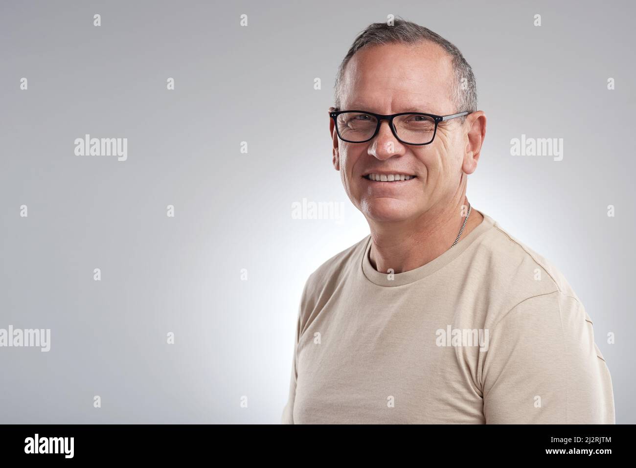 Man tall handsome hi-res stock photography and images - Alamy