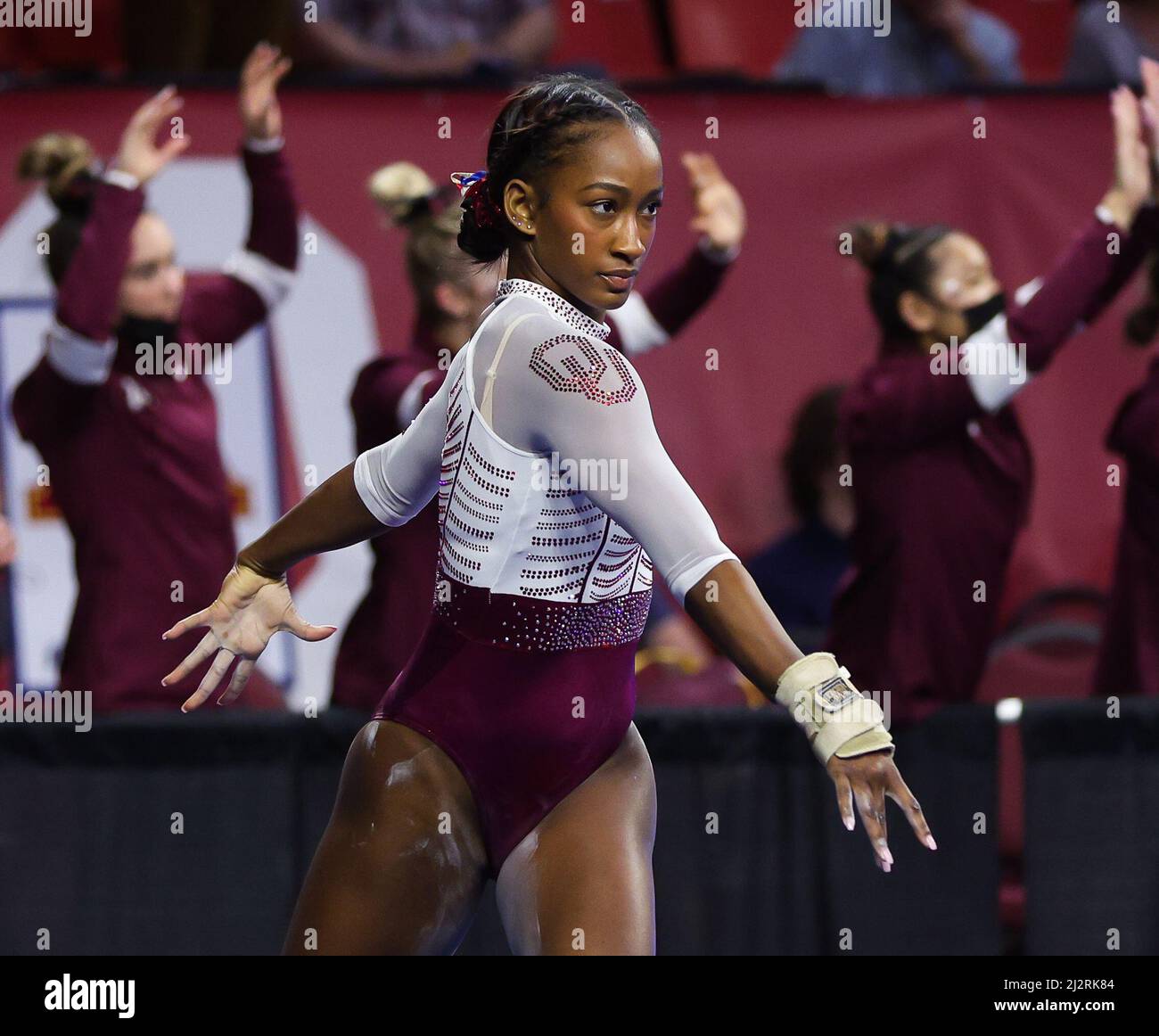 Norman, OK, USA. 2nd Apr, 2022. Oklahoma's Danae Fletcher performs her ...