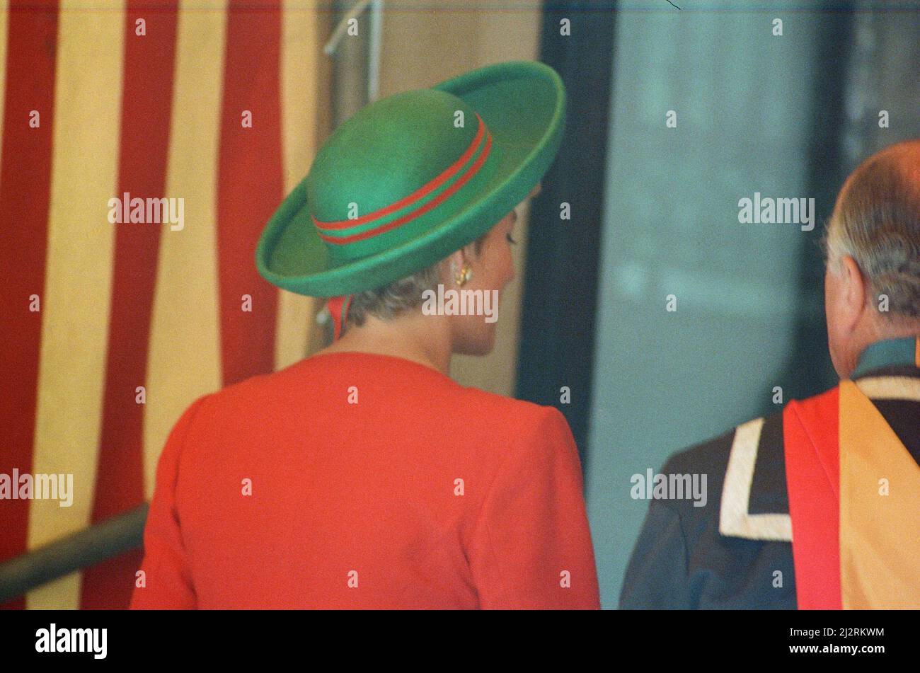 Diana princess of wales 1993 hi-res stock photography and images - Alamy