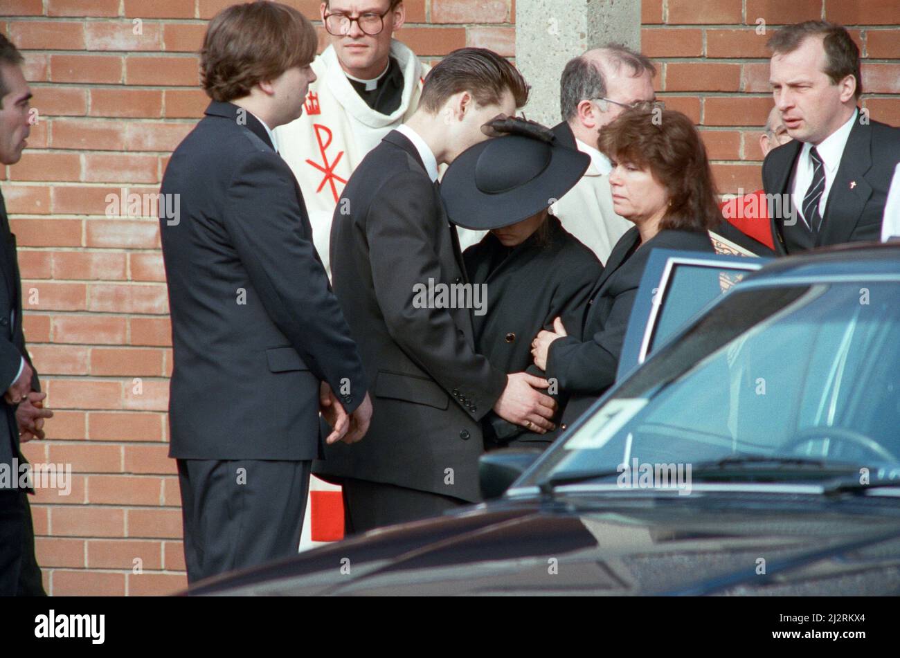 Jamie bulger funeral hi-res stock photography and images - Alamy
