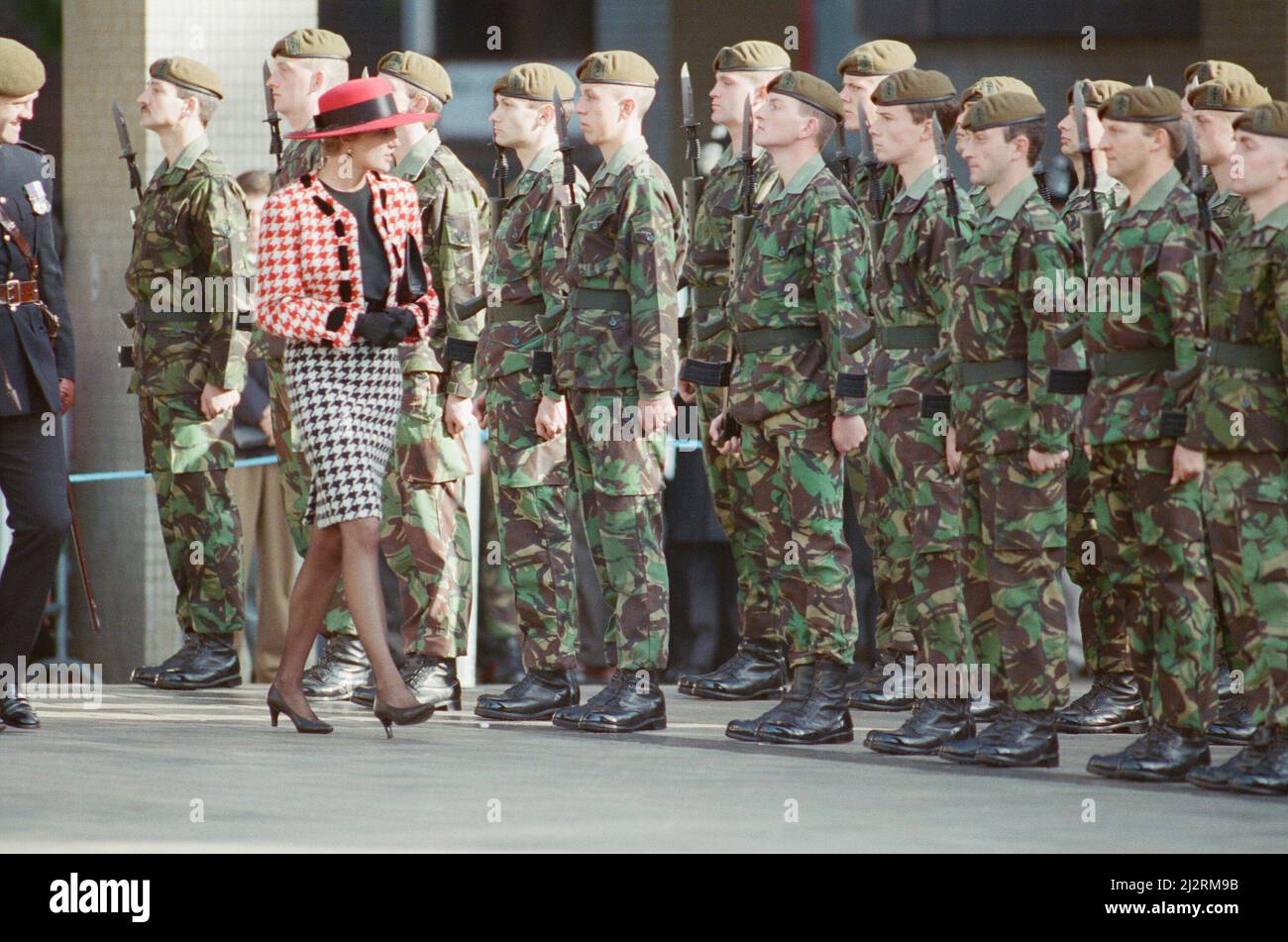 Princess diana october 1992 hi-res stock photography and images - Alamy