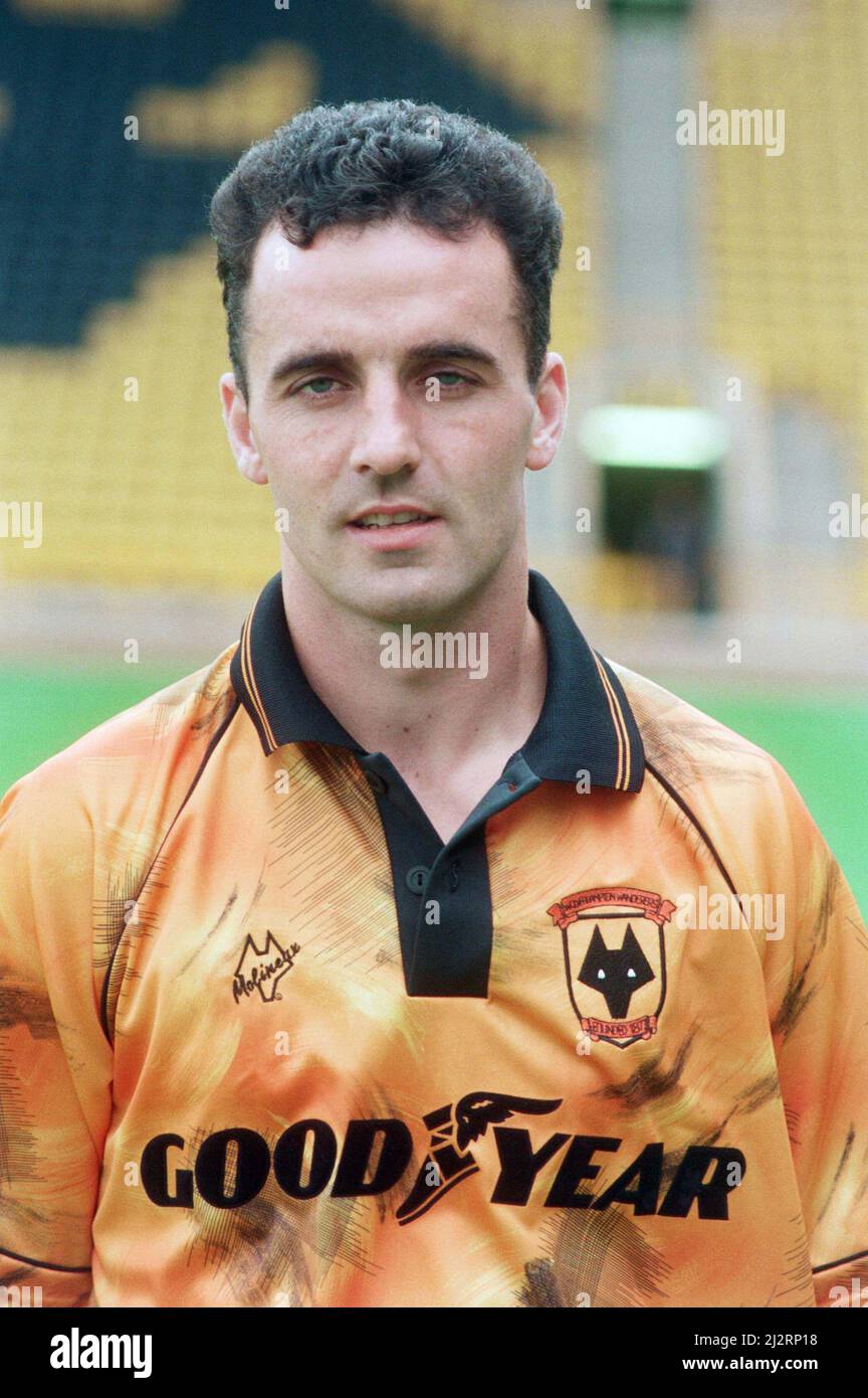 Footballer wolverhampton wanderers f c hi-res stock photography and ...