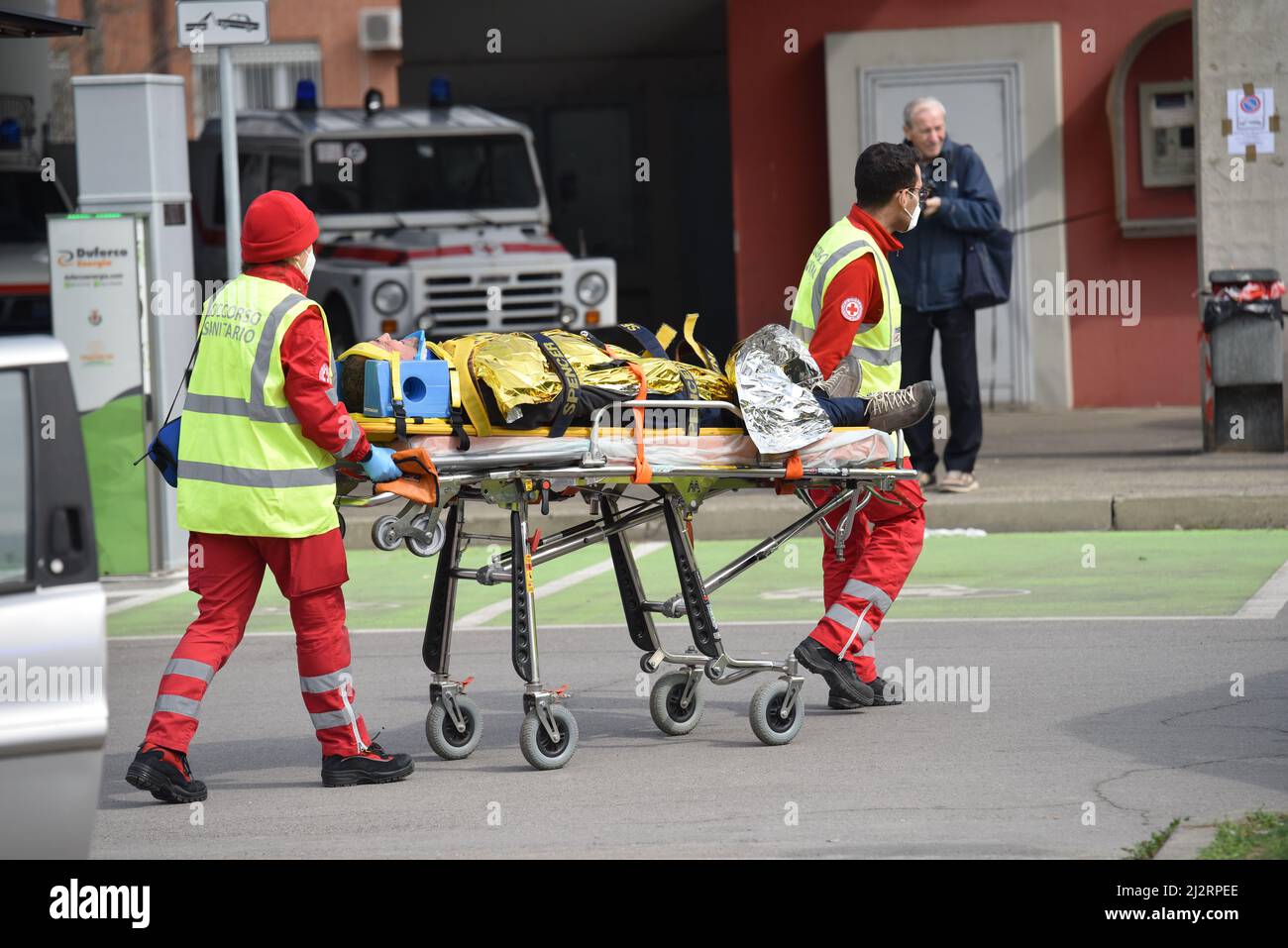 First aid demonstration Stock Photo - Alamy